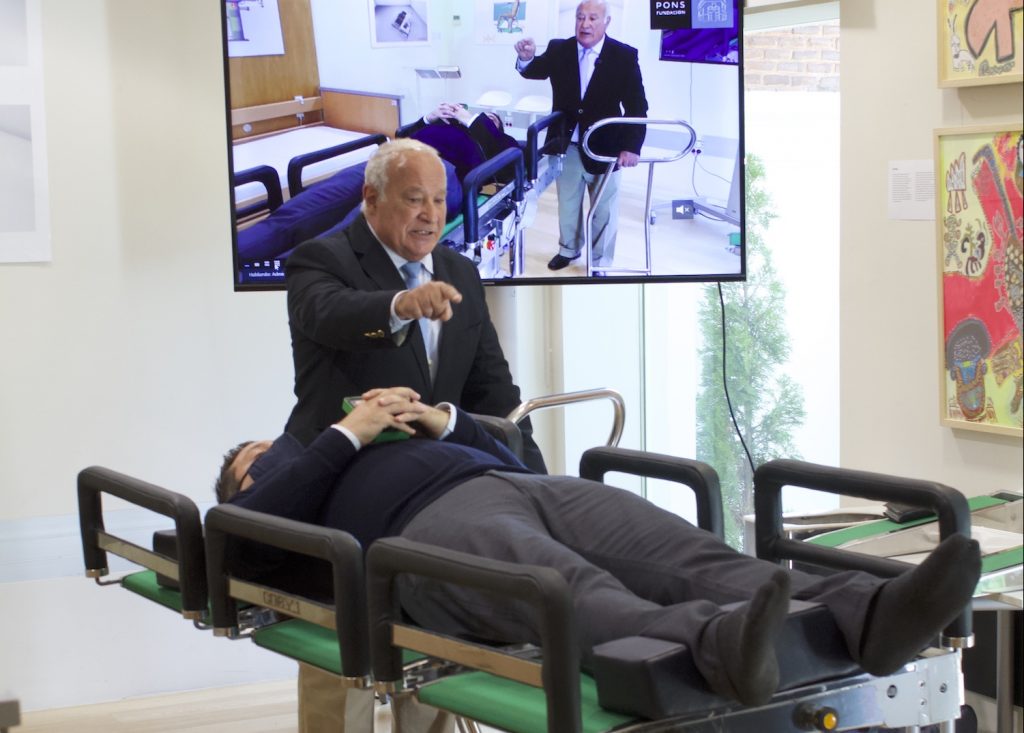 Manuel Borges, inventor de la camilla-robot COBY-1: «La necesitan más ...